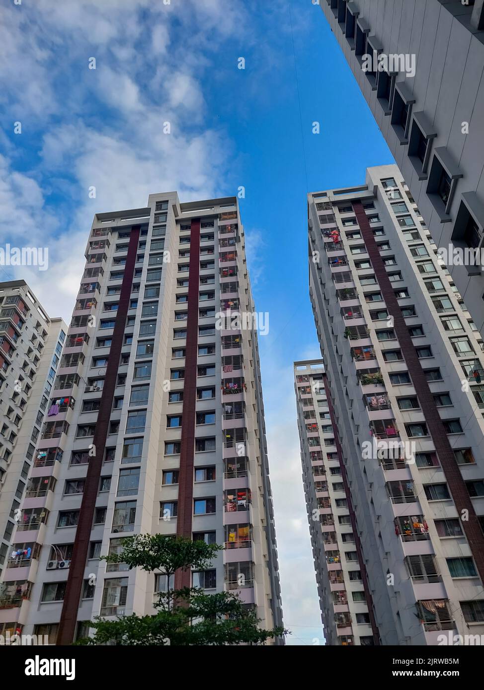 High raise tower hi-res stock photography and images - Alamy