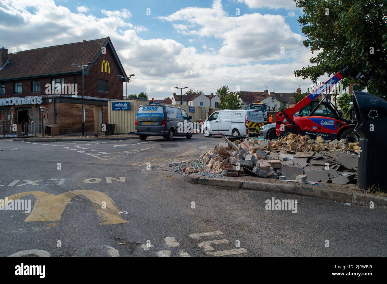Slough, Berkshire, UK. 26th August, 2022. The McDonald's Drive Thru ...