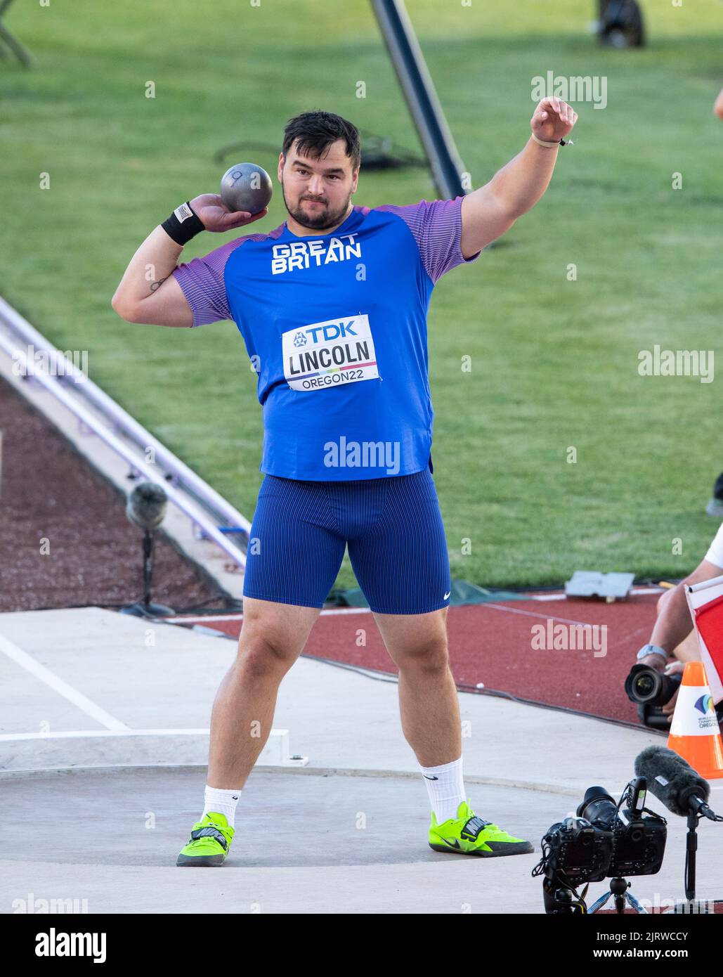 Scott Lincoln of GB&NI competing in the men’s shot put heats at the ...