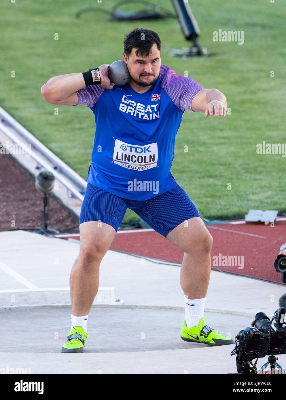 Scott Lincoln of GB&NI competing in the men’s shot put heats at the ...