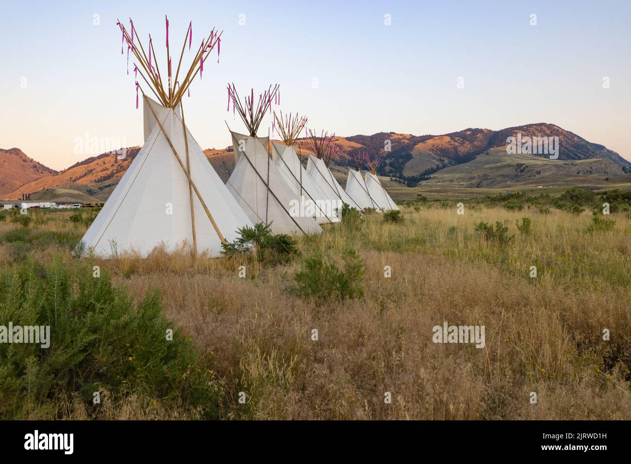 Teepee native american great plains hi-res stock photography and images ...