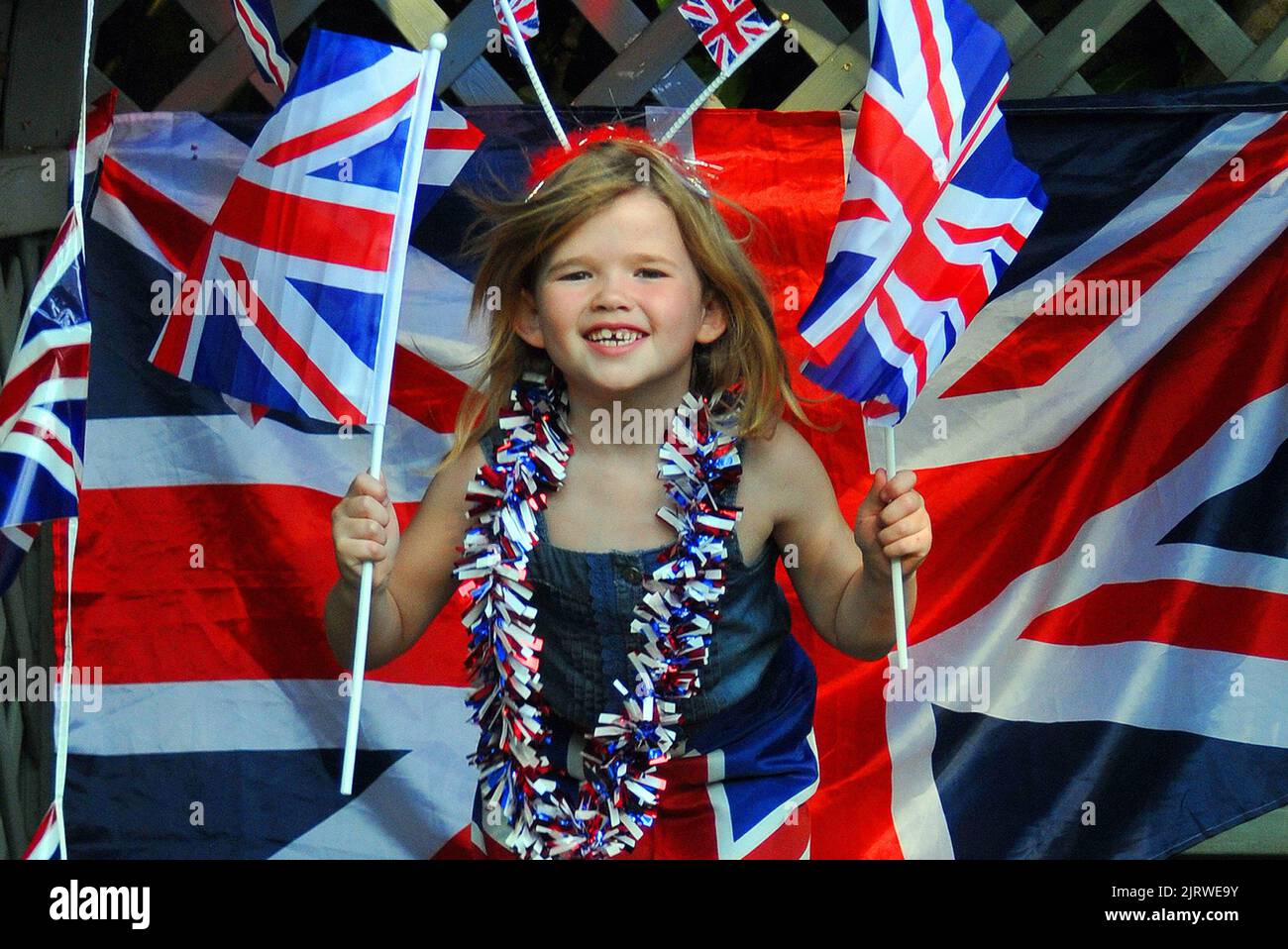 5 YEAR OLD HANNAH WALKER FROM FAREHAM, HANTS GETS IN THE JUBILEE PARTY ...