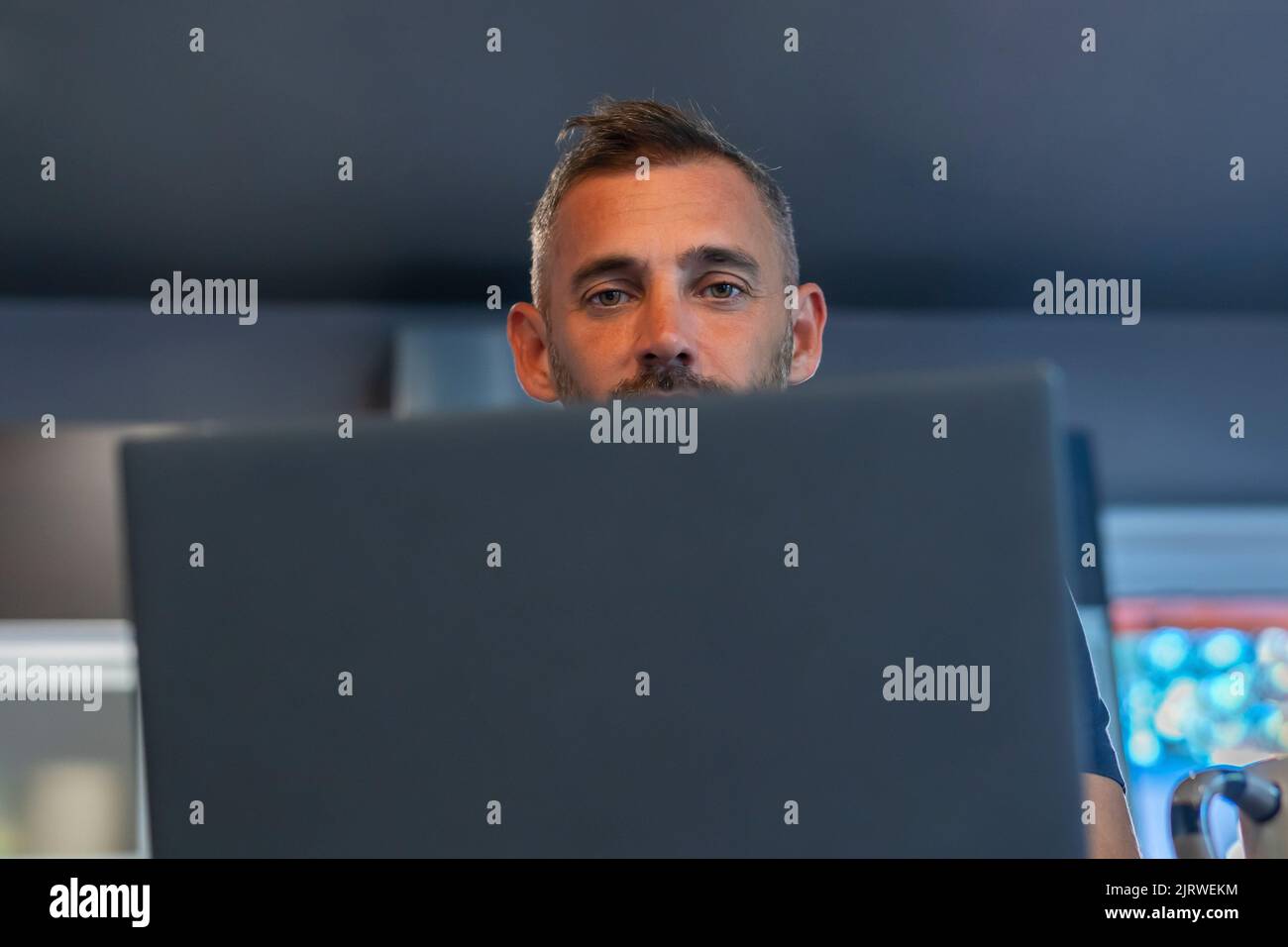 Face hidden behind camera hi-res stock photography and images - Alamy