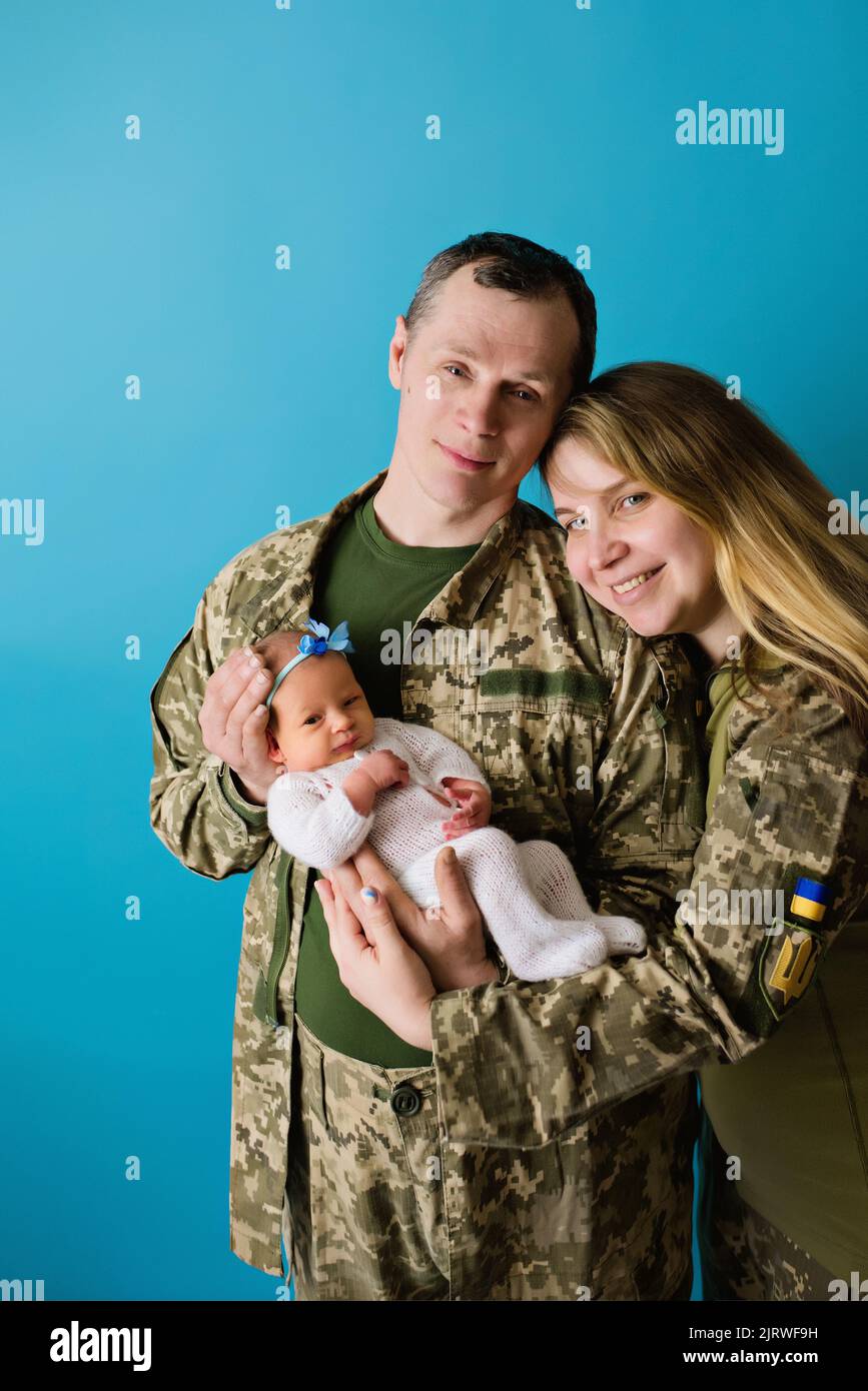 Baby army uniform hi-res stock photography and images - Alamy