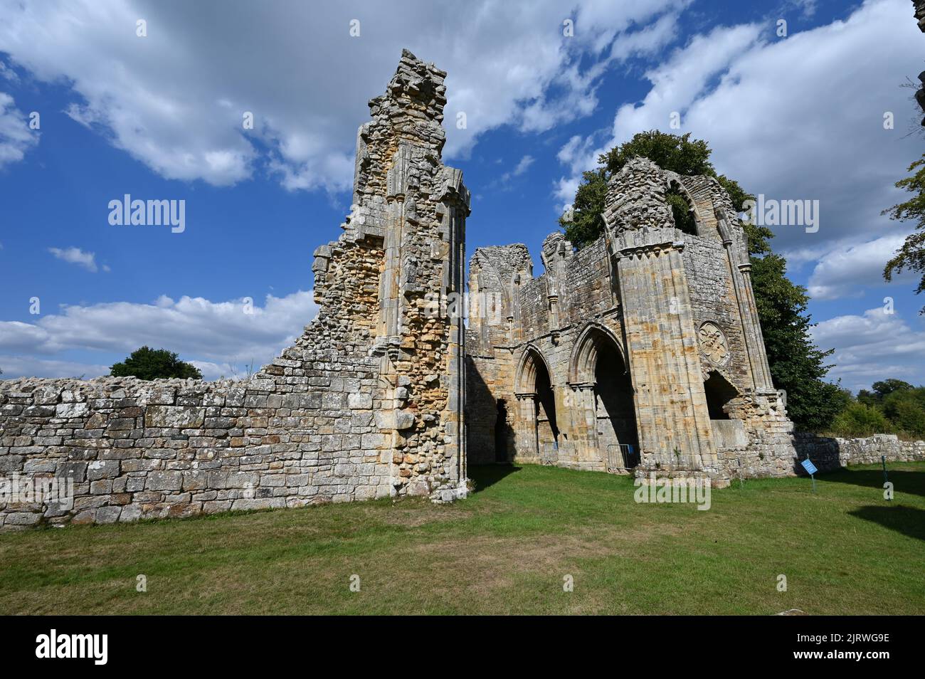 Bayham Old Abbey at Lamberhurst in kent Stock Photo - Alamy