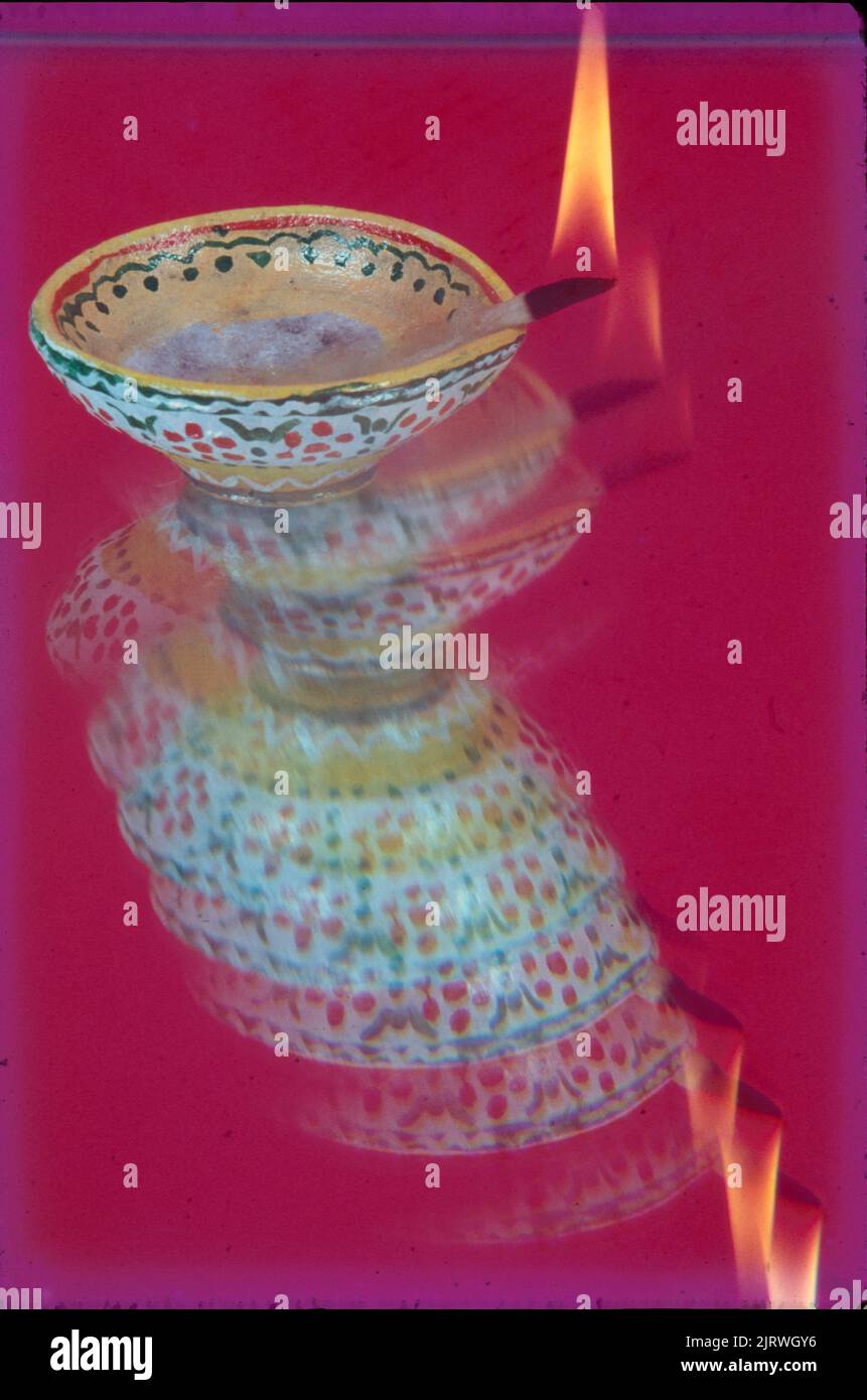 Painted clay lamps hi-res stock photography and images - Alamy