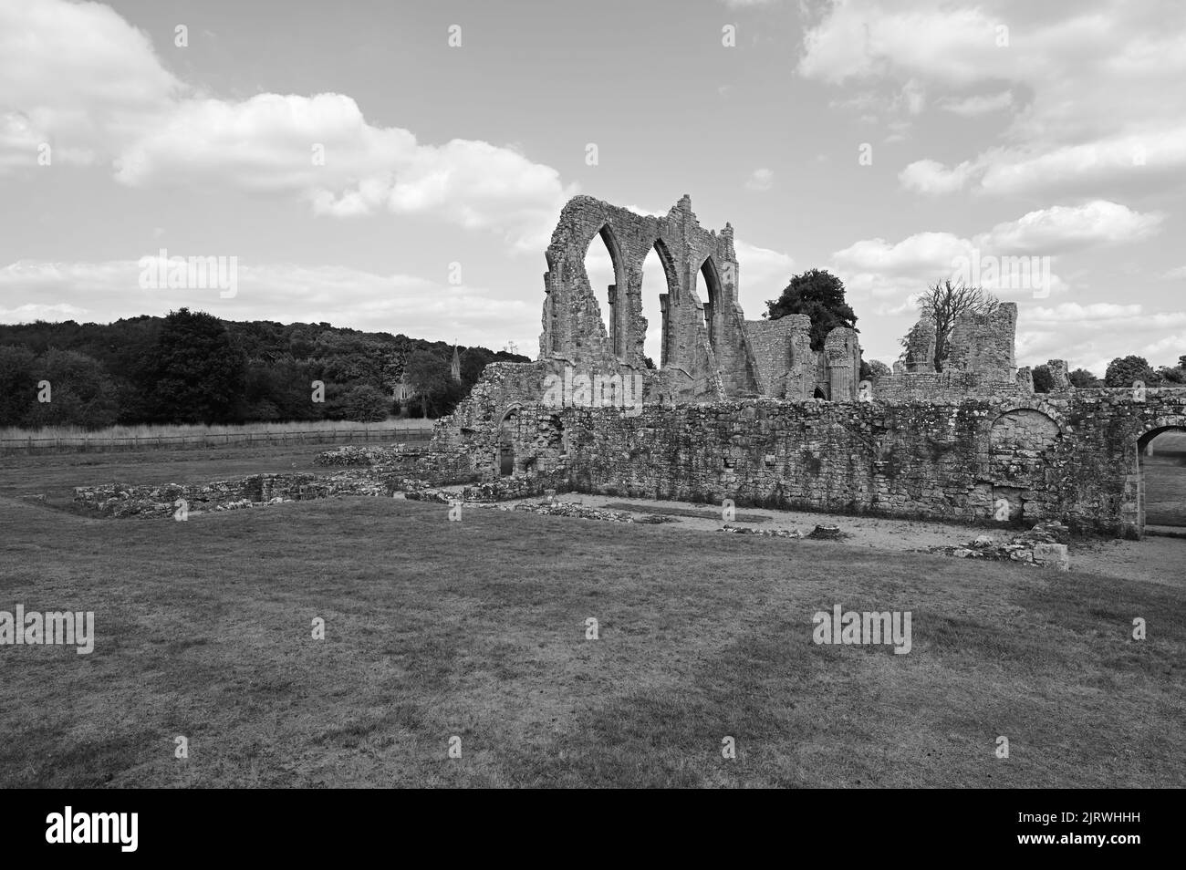 Bayham Old Abbey at Lamberhurst in kent Stock Photo - Alamy