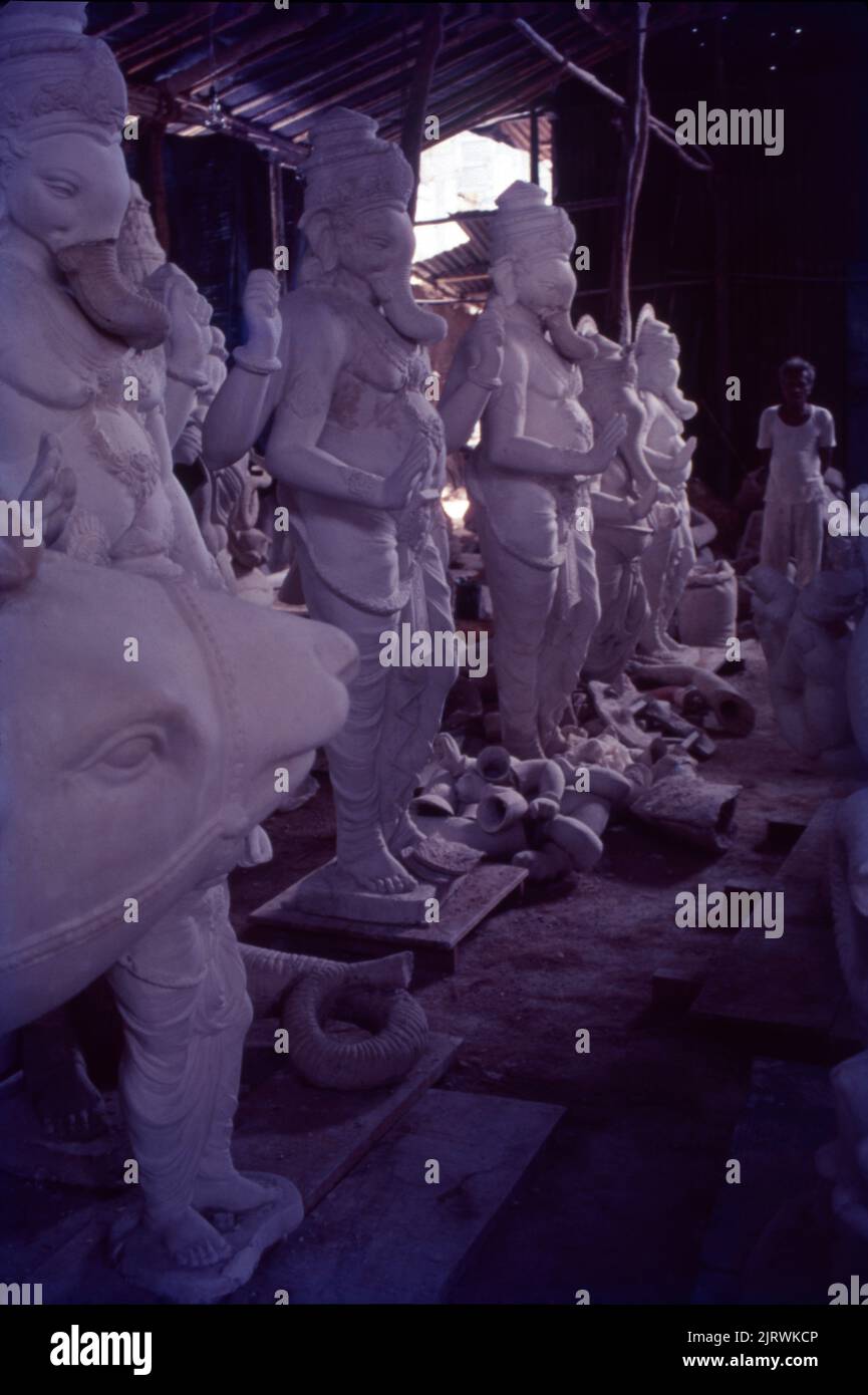 Ganpati Idol Workshop, Mumbai, India Stock Photo - Alamy