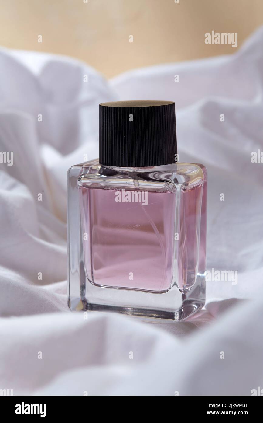 Perfume sheet hi-res stock photography and images - Alamy