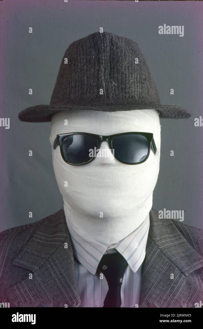 Bandaged india hi-res stock photography and images - Alamy