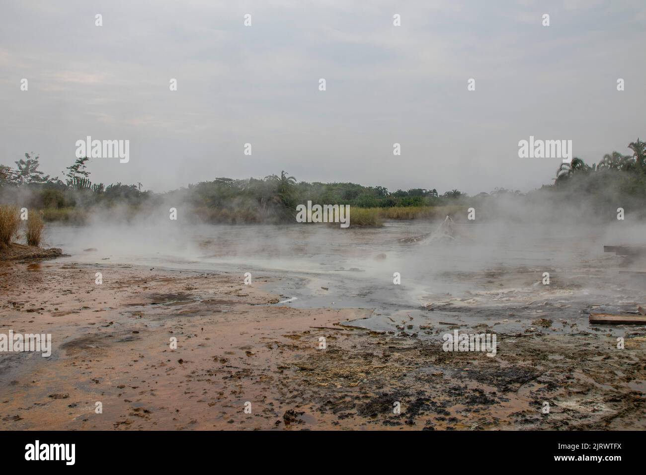 Sempaya hot springs hi-res stock photography and images - Alamy