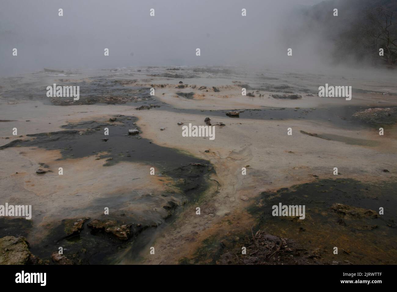 Sempaya hot springs hi-res stock photography and images - Alamy