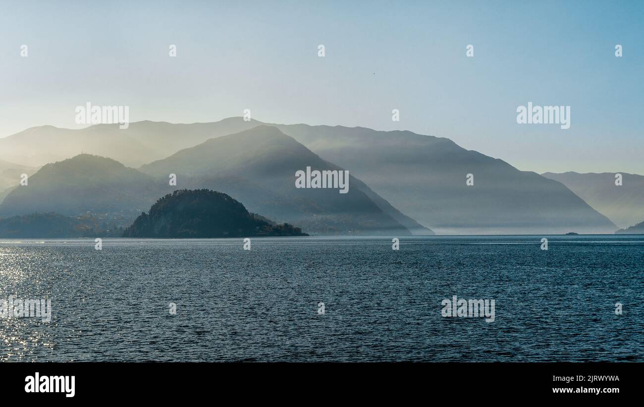 Lake Como mist fog stock photo Stock Photo - Alamy