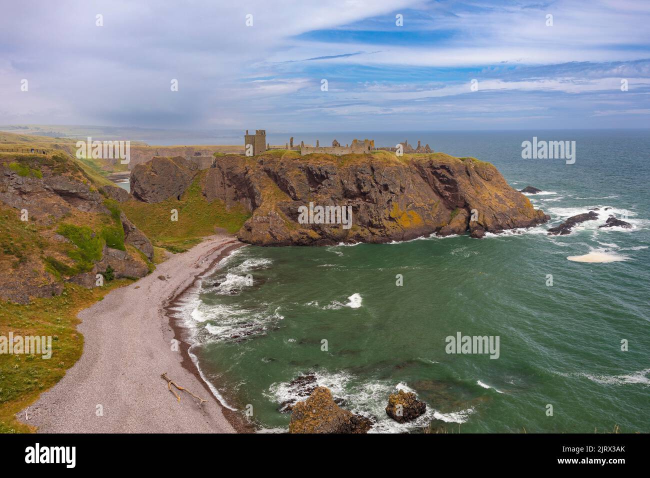 DUNNOTTAR CASTLE, SCOTLAND - Dunnottar Castle, a ruined medieval ...