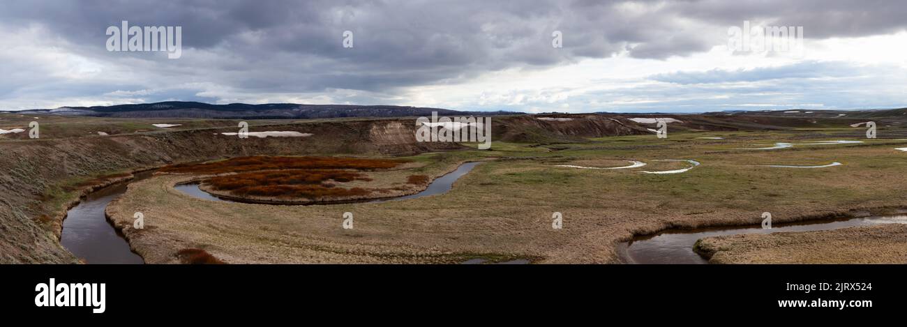 Beautiful river in yellowstone park hi-res stock photography and images ...