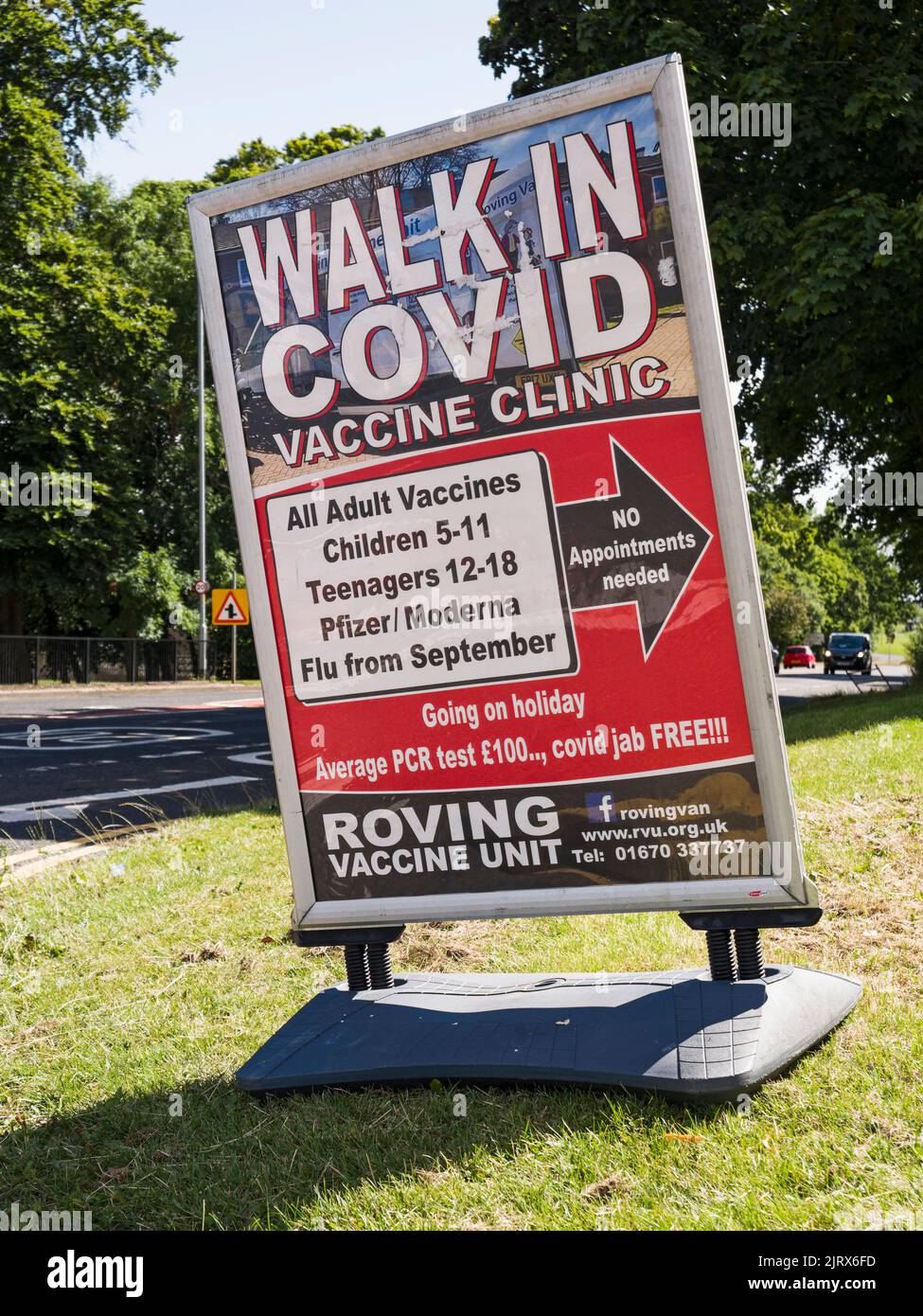 Sign advertising a roving vaccine unit in the wake of the Covid-19 ...