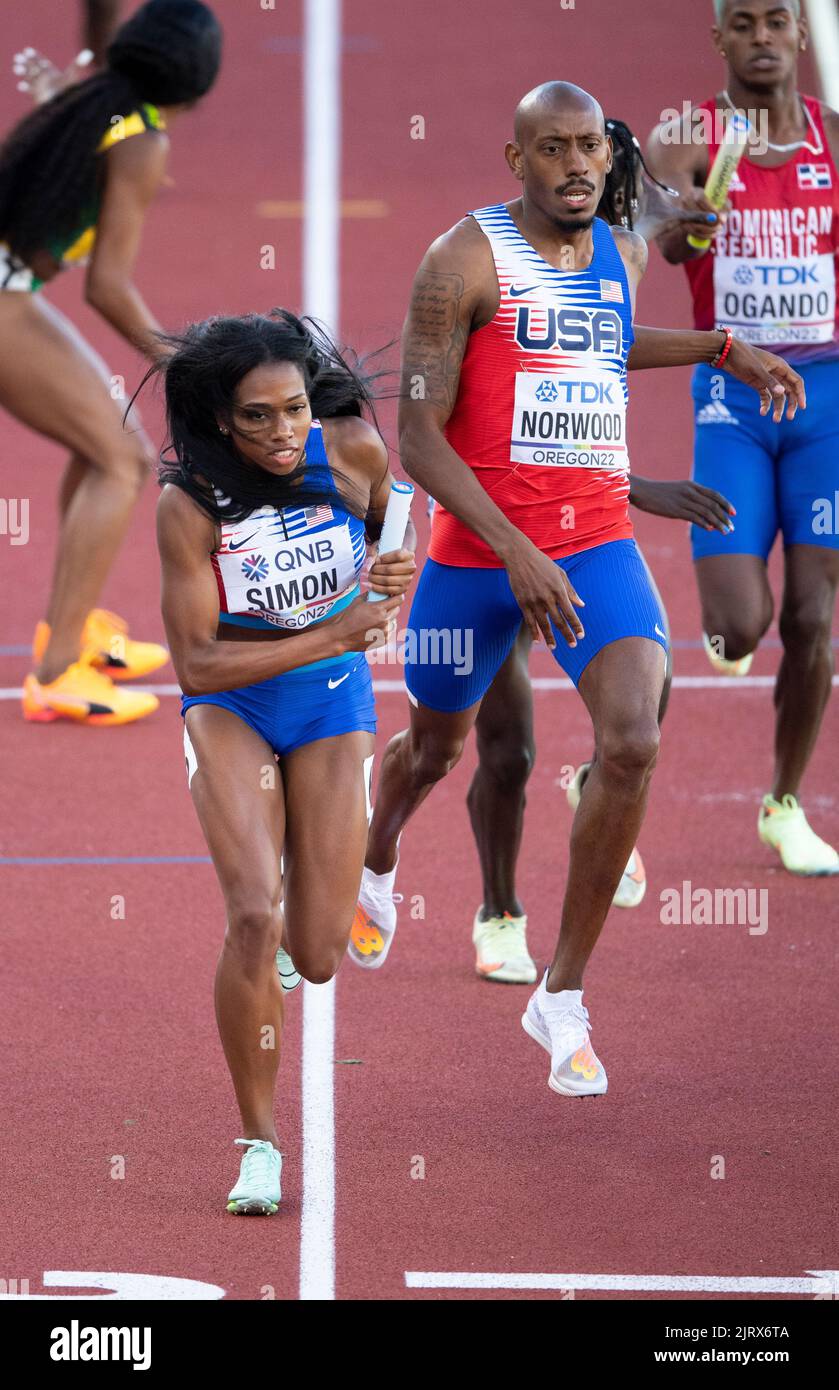 Kennedy Simon and Vernon Norwood competing in the mixed relay final at ...