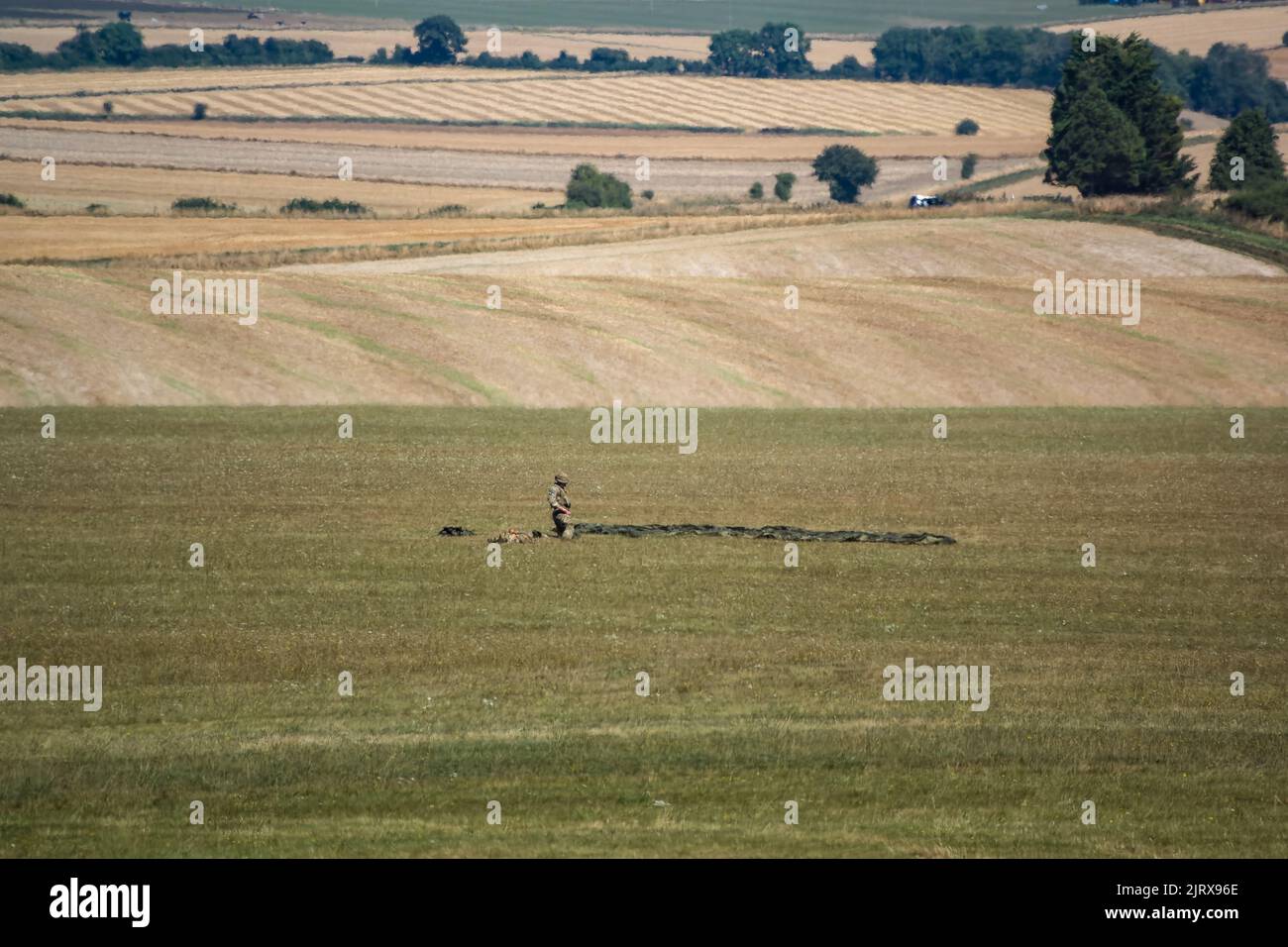 British army paratrooper preparing to move out from an airborne assault ...