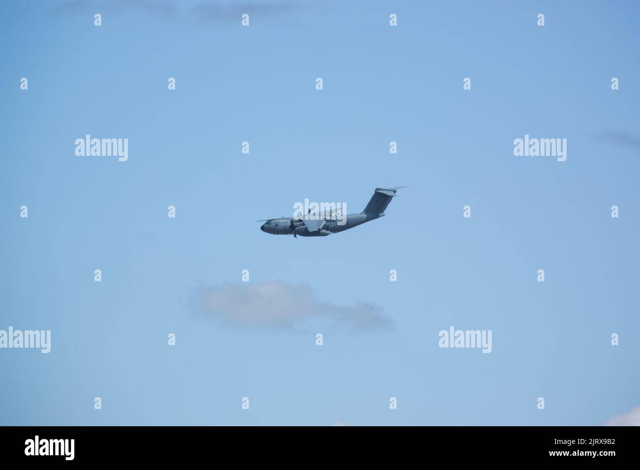 ZM414 RAF Royal Air Force Airbus A400M Atlas military plane circles ...