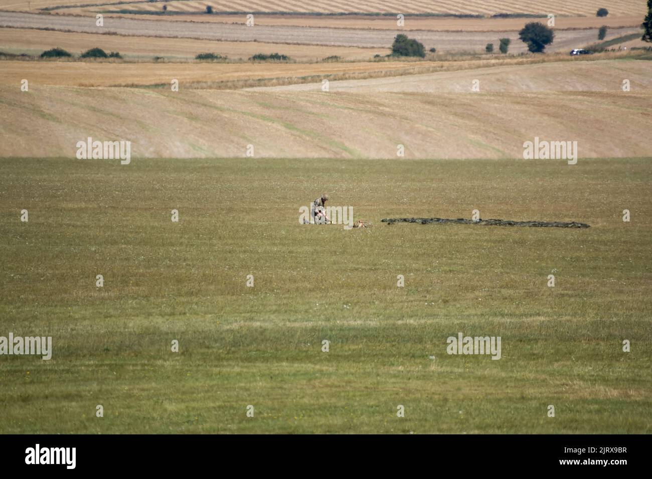 British army paratrooper preparing to move out from an airborne assault ...