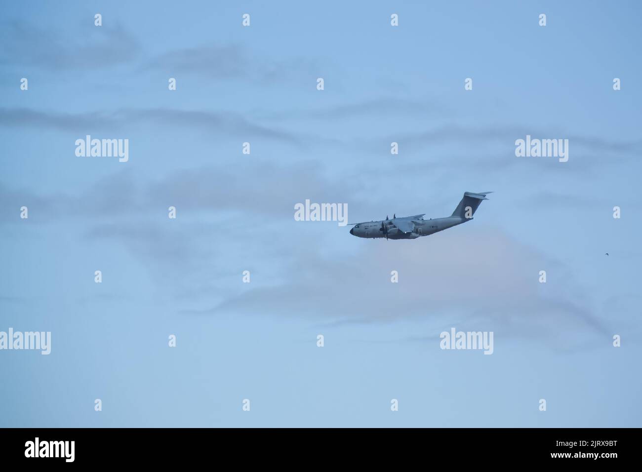 ZM414 RAF Royal Air Force Airbus A400M Atlas military plane circles ...