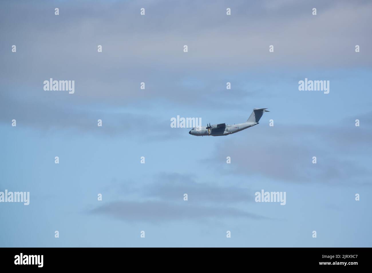 ZM414 RAF Royal Air Force Airbus A400M Atlas military plane circles ...