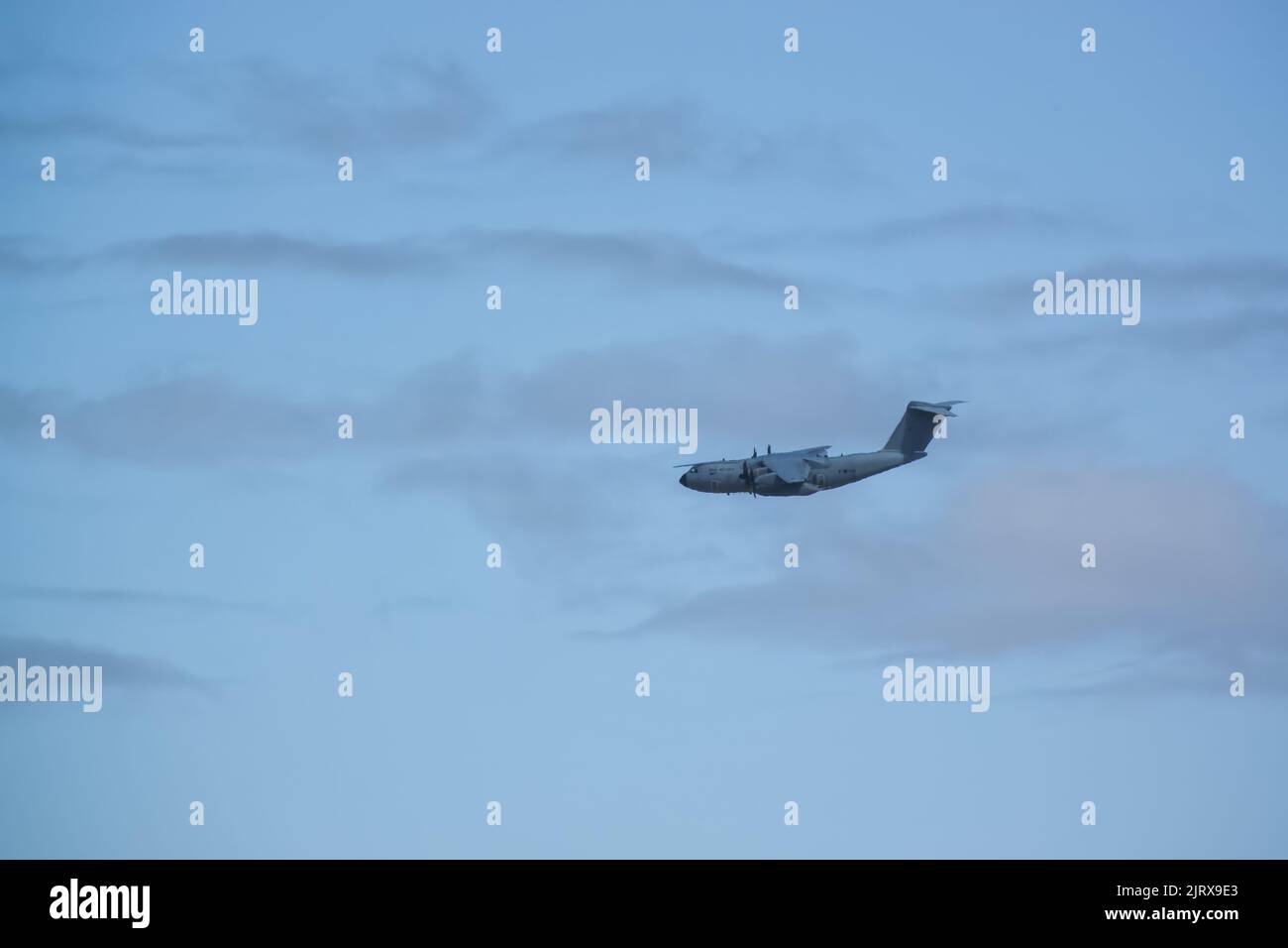 ZM414 RAF Royal Air Force Airbus A400M Atlas military plane circles ...