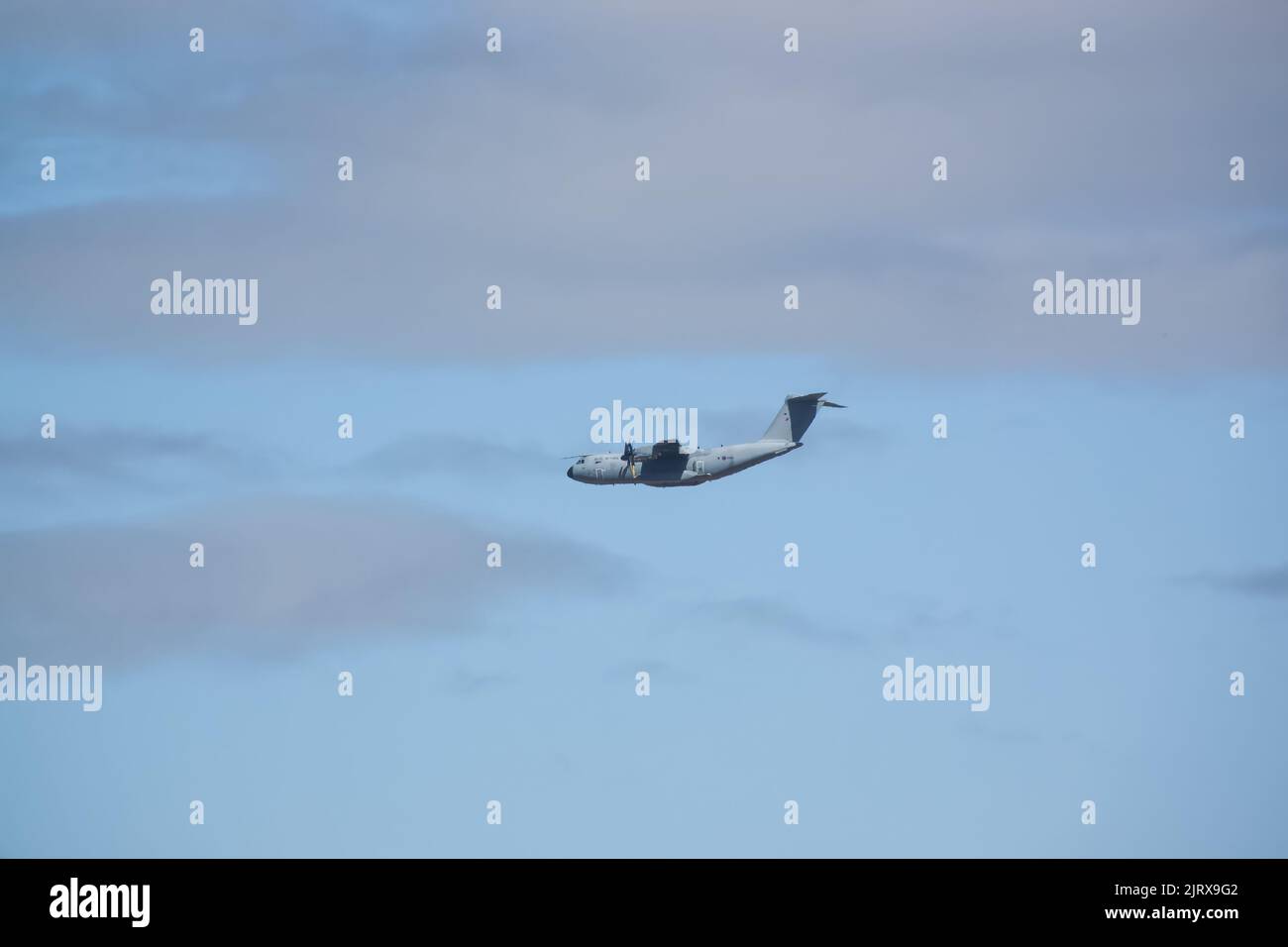 ZM414 RAF Royal Air Force Airbus A400M Atlas military plane circles ...