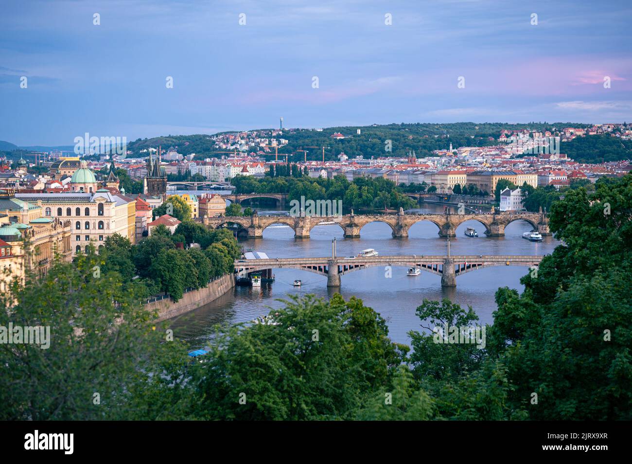 Famous bridges hi-res stock photography and images - Alamy