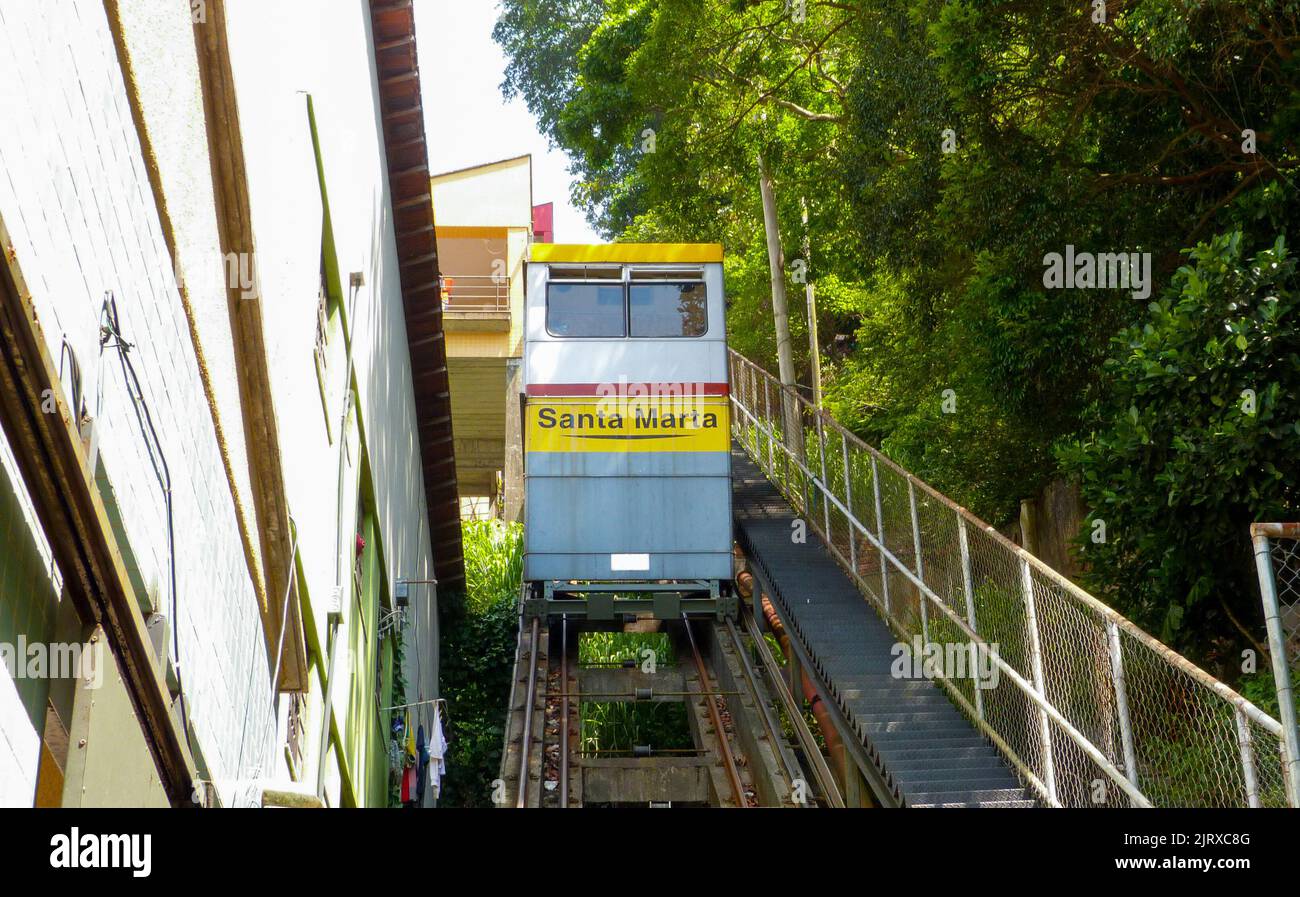 trolley mobility of residents of the hill in Santa Marta Botafogo rio ...