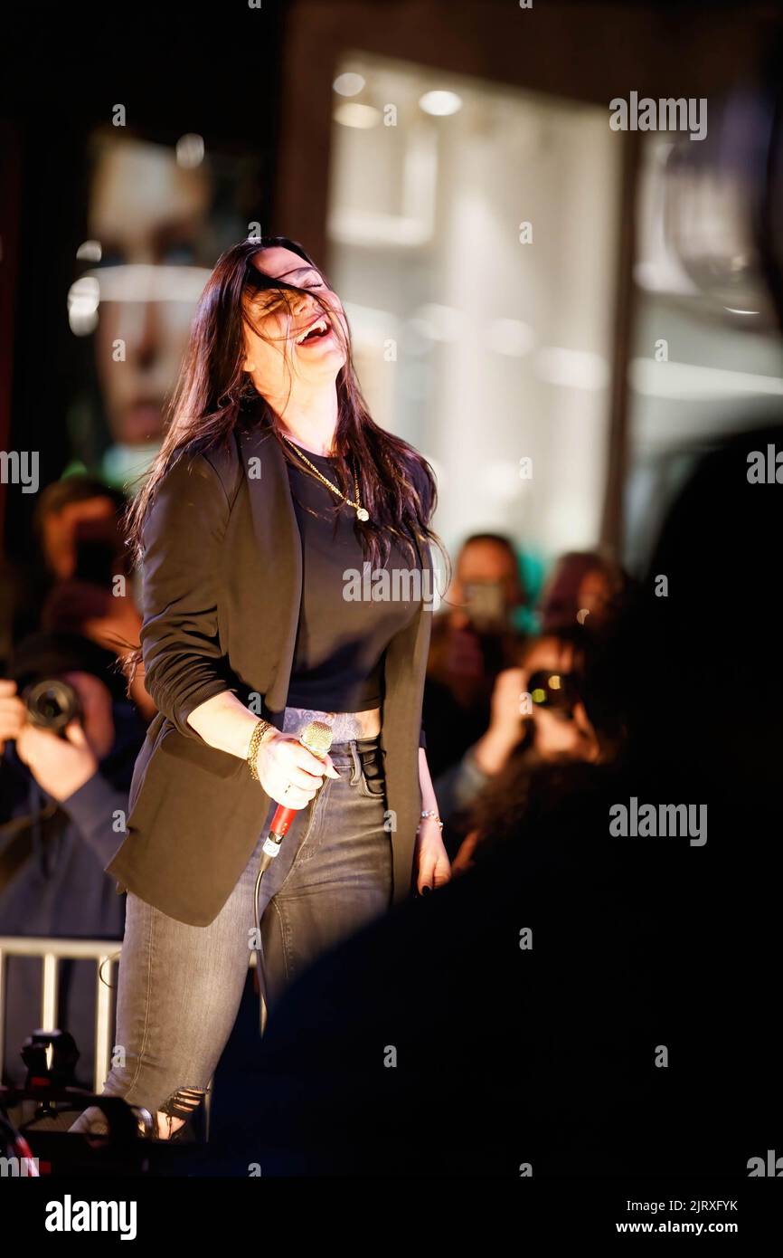 Brisbane, Australia. 26th Aug, 2022. Vanessa Amorosi and her backing ...