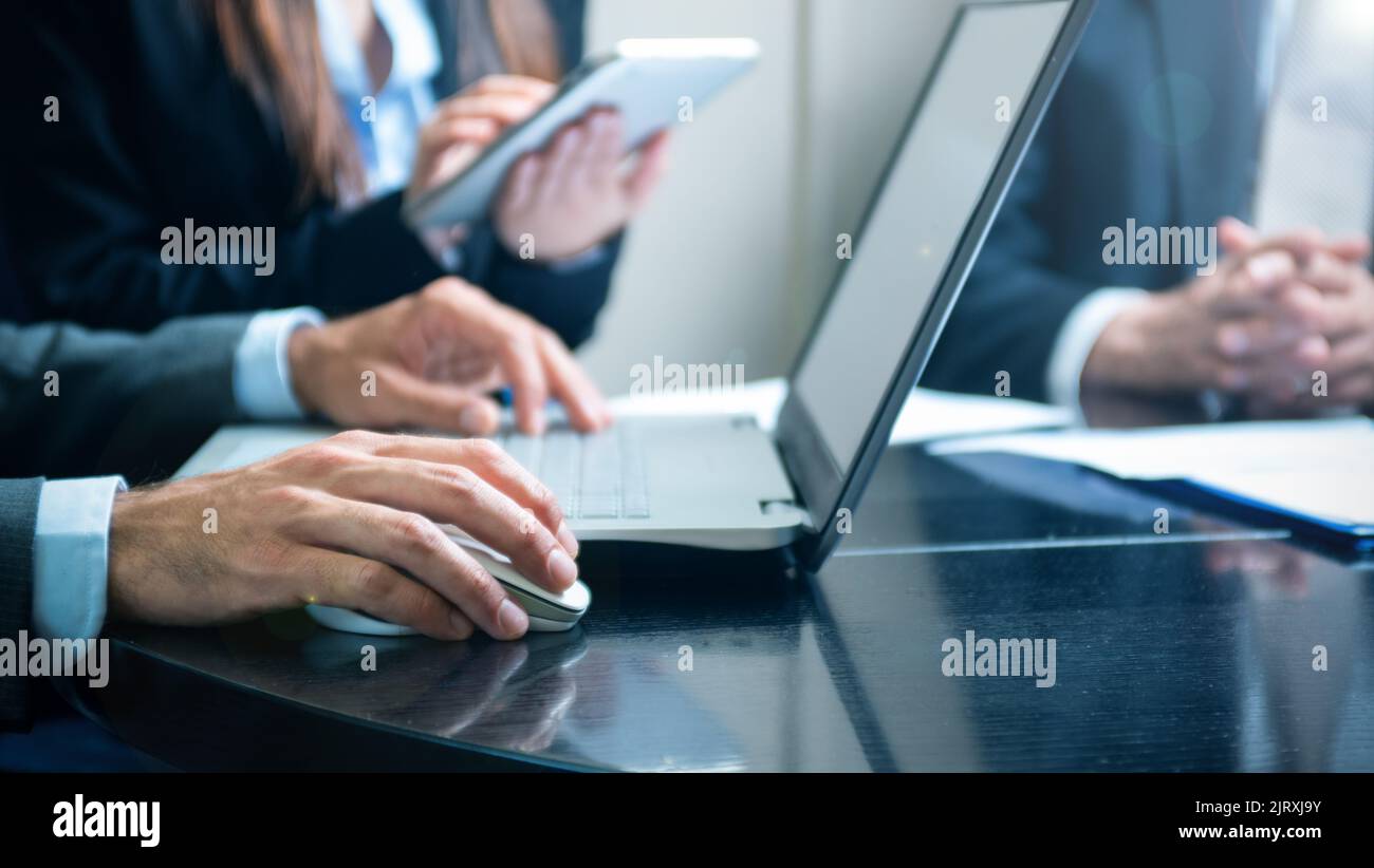 Anonymous business meeting computer hi-res stock photography and images ...