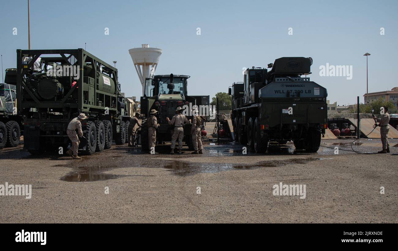 U.S. Marines with Combat Logistics Regiment 1, 1st Marine Logistics ...