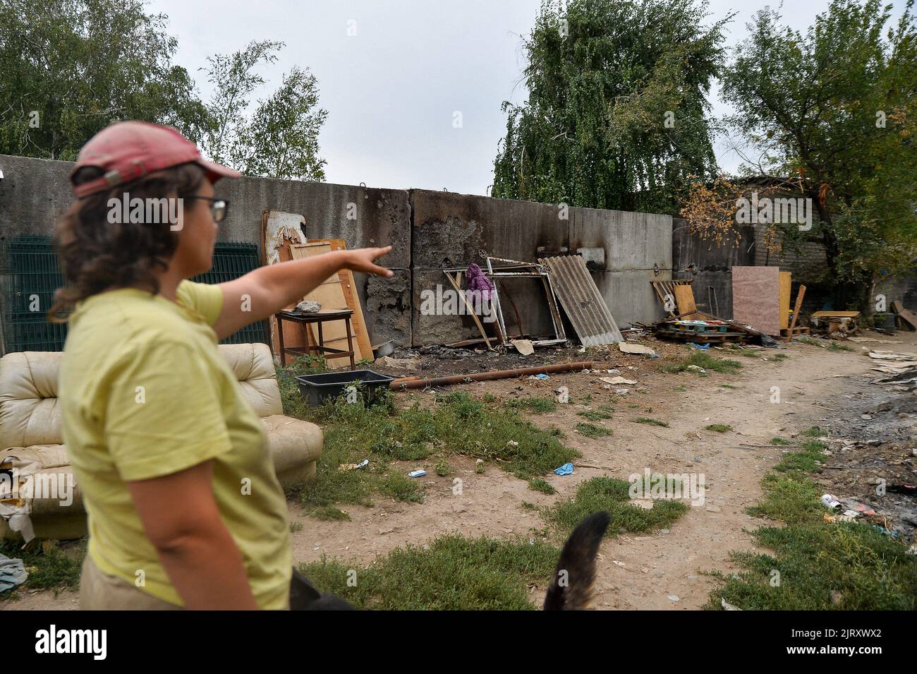 Bakhmut, Ukraine. 26th Aug, 2022. Ludmila Bulavka from Bakhmut ...