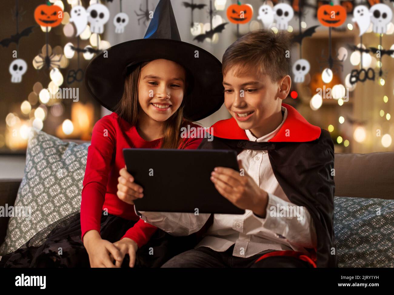 Computer costume hi-res stock photography and images - Alamy