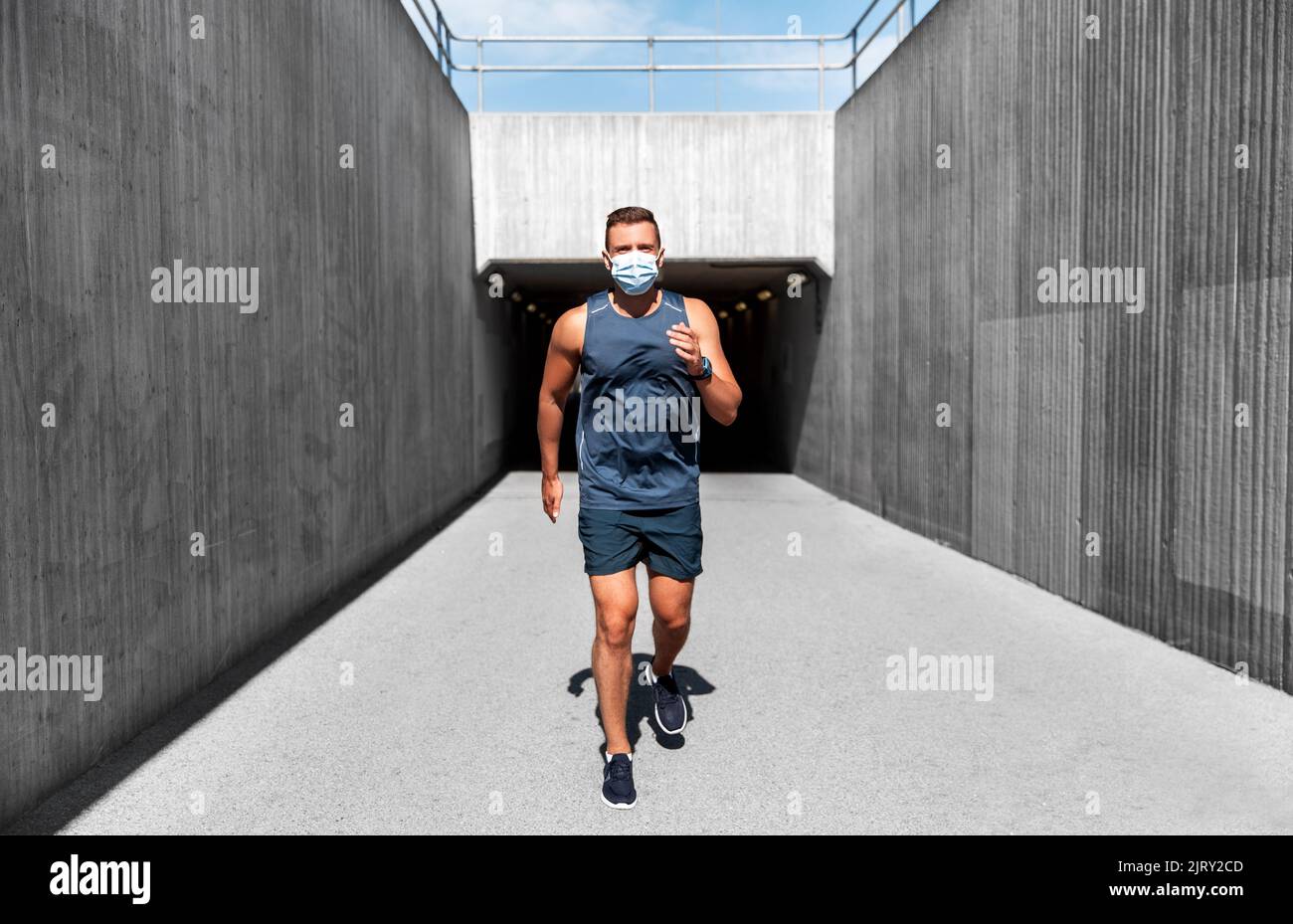 Man mask virus sport hi-res stock photography and images - Alamy