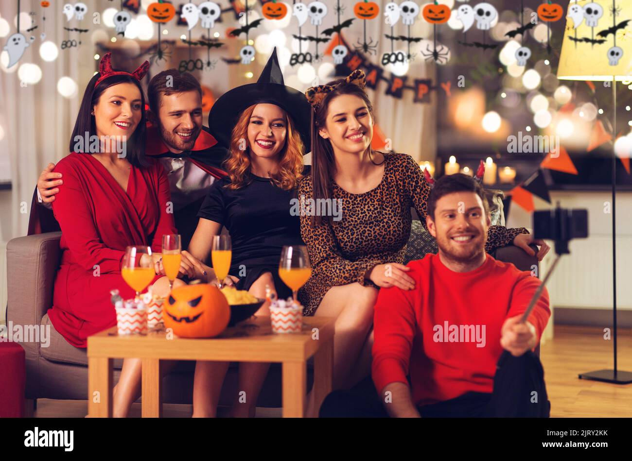 Halloween selfie hi-res stock photography and images - Alamy
