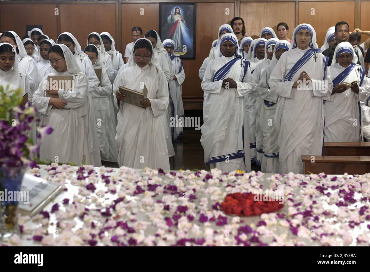 Kolkata, India. 26th Aug, 2022. Catholic nuns from the Missionaries of ...
