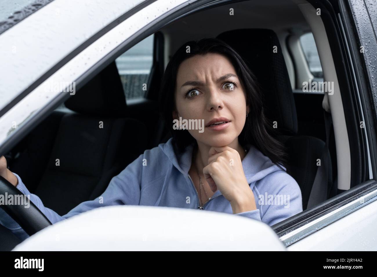 Surprised face driver hi-res stock photography and images - Alamy
