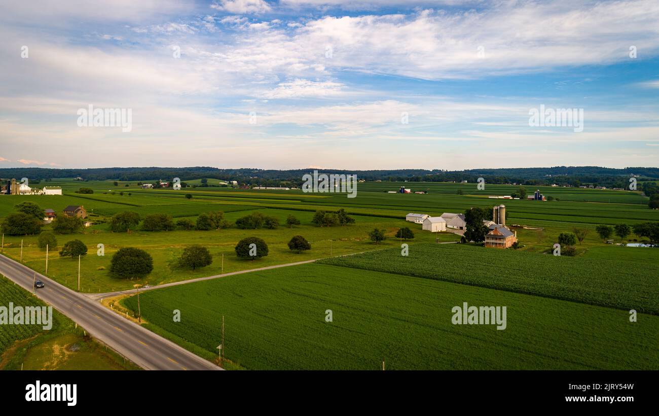Aerial view farm barns crops hi-res stock photography and images - Alamy