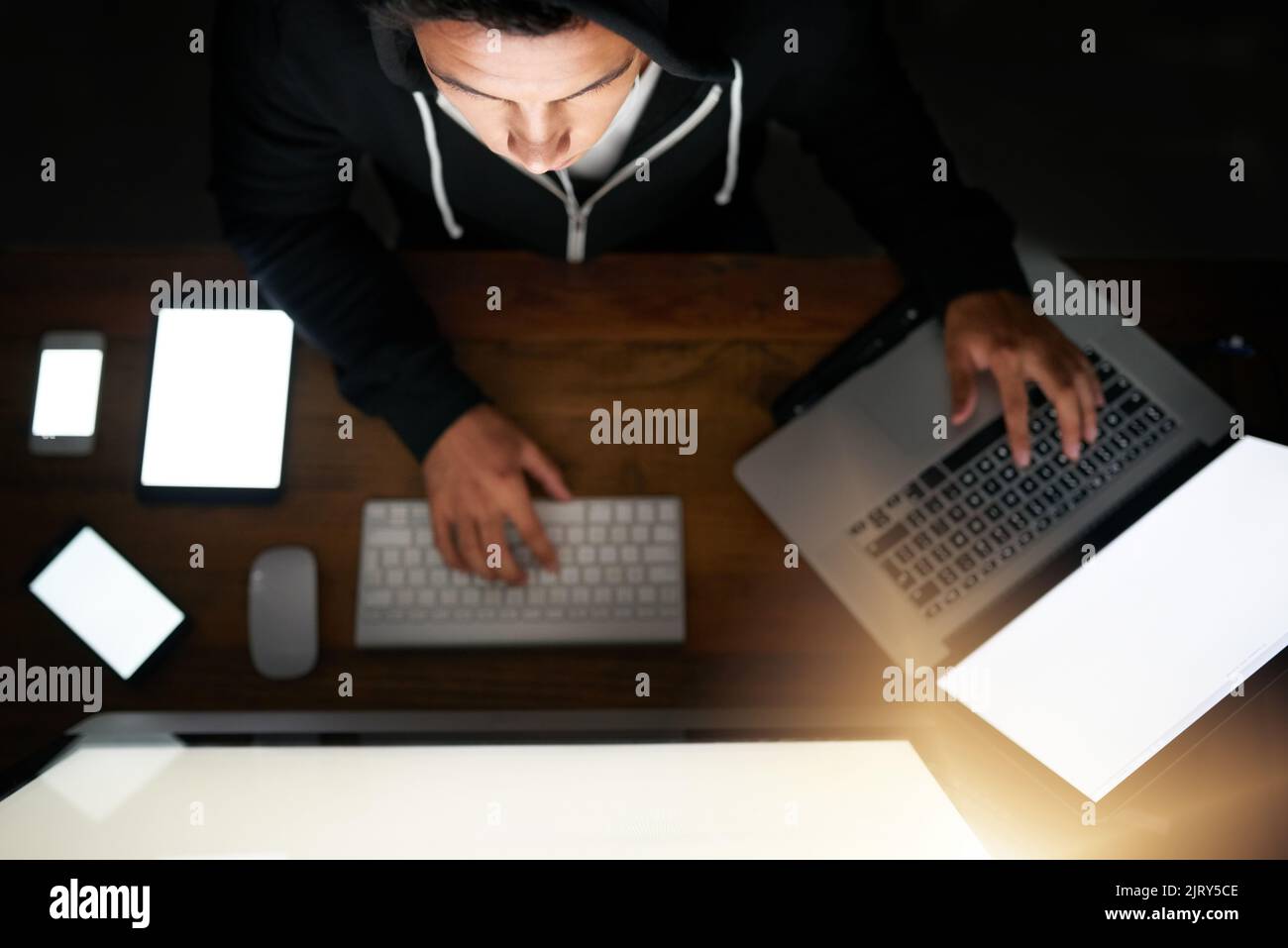 Monitor hacker hi-res stock photography and images - Alamy