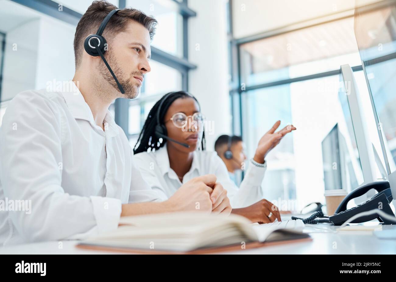 Employee computer training hi-res stock photography and images - Alamy