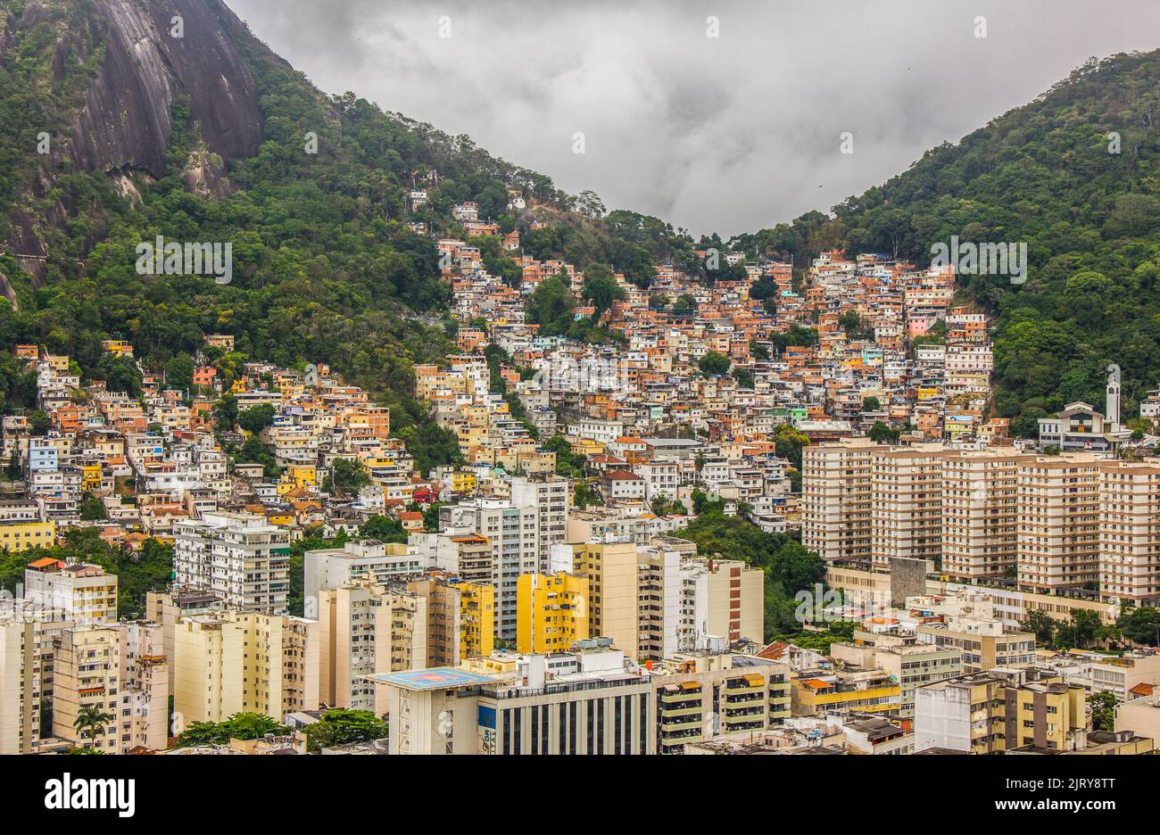 Tabajara slum seen from the top of the Inhanga needle in Copacabana in ...