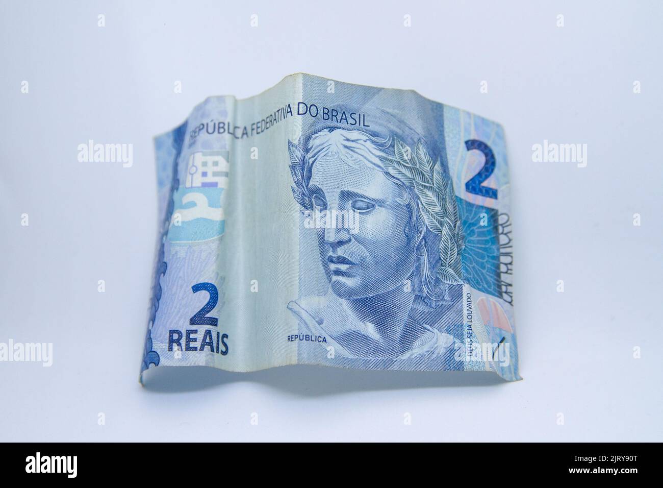 Two reais banknote (Brazilian currency) on a white background in Rio de Janeiro Stock Photo - Alamy