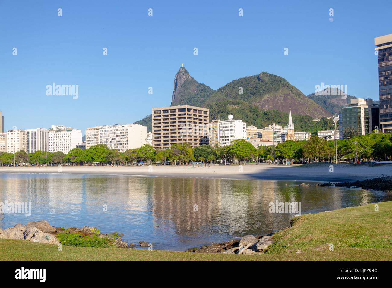 Botafogo beach sculpture hi-res stock photography and images - Alamy