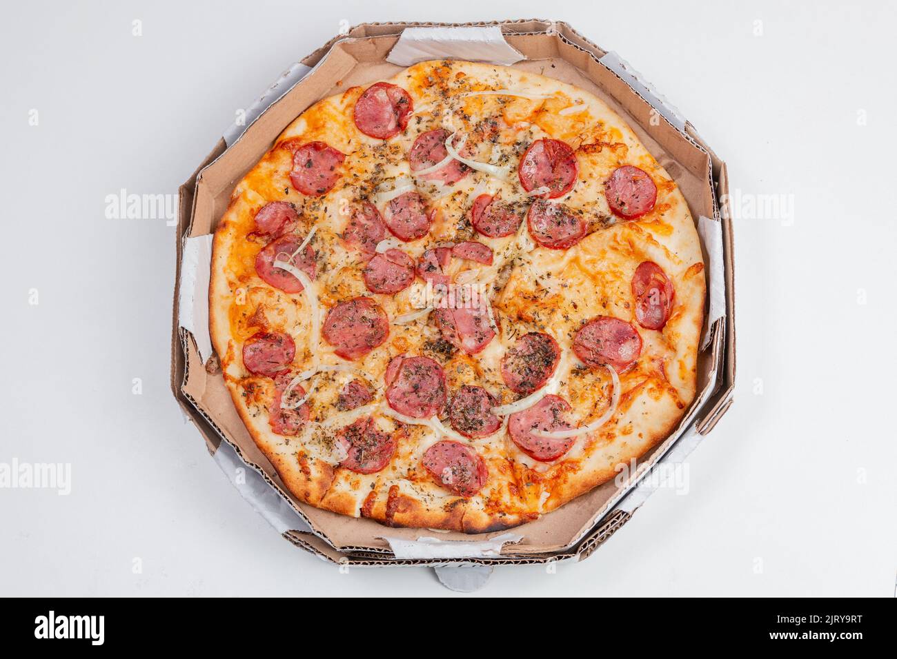 Pizzas de pepperoni hi-res stock photography and images - Alamy