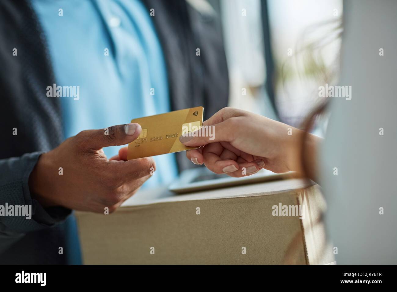 Pay on delivery hi-res stock photography and images - Alamy