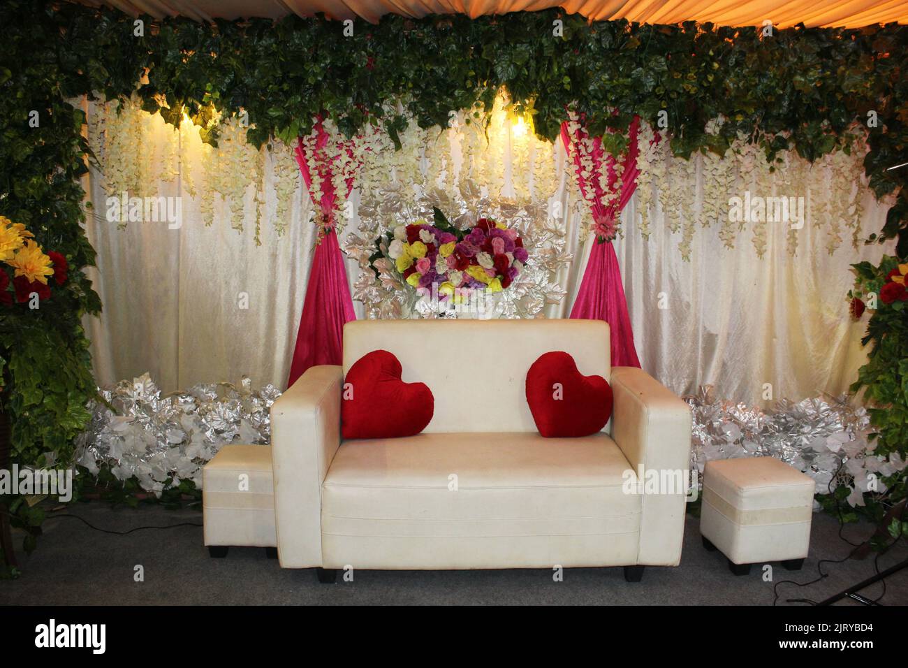 Simple Stage Decorations With Flowers