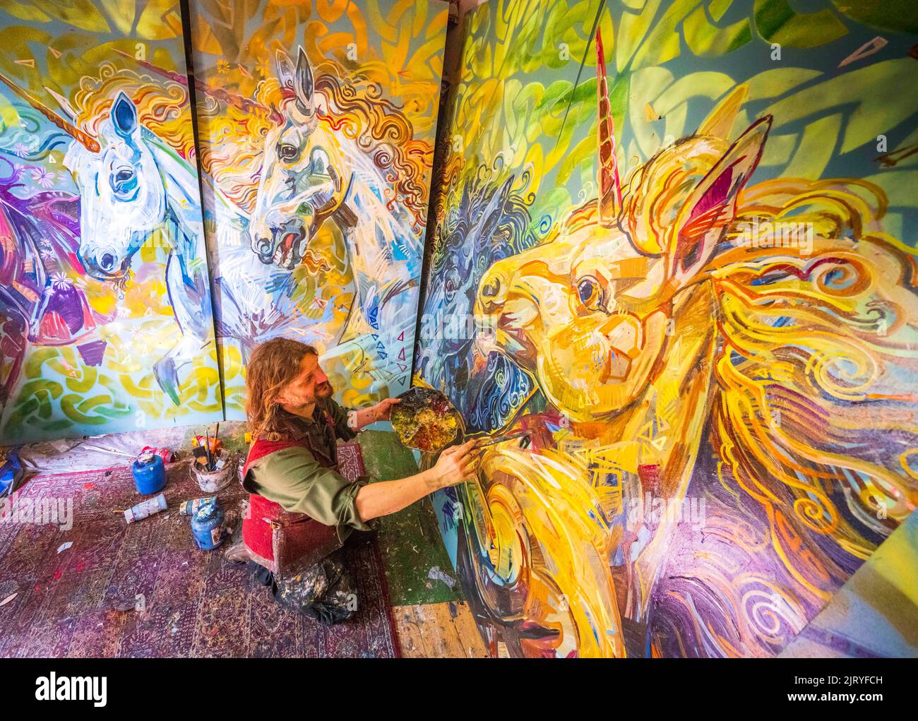 Edinburgh, Scotland, UK. Edinburgh Artist Chris Rutterford in his ...