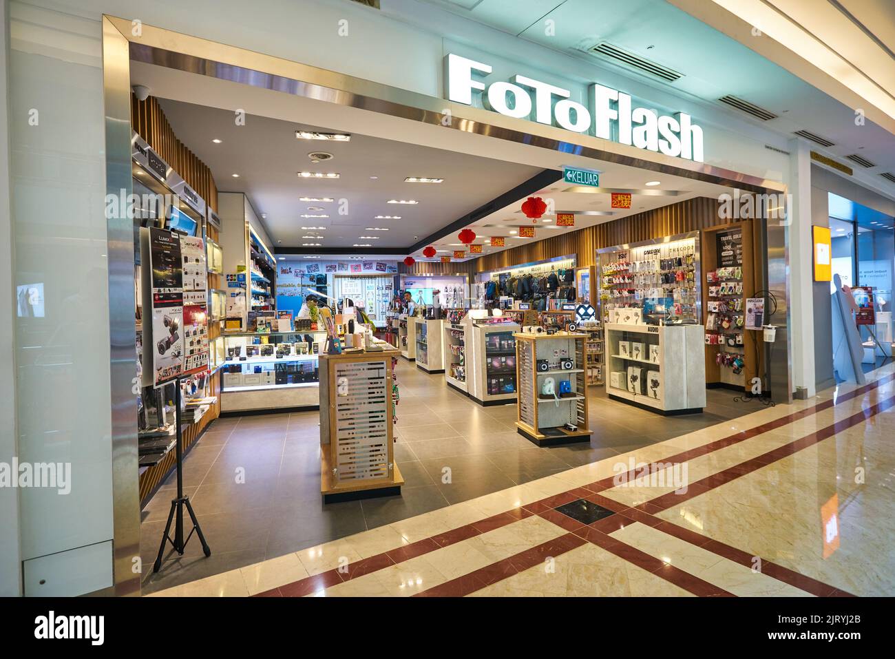 KUALA LUMPUR, MALAYSIA - CIRCA JANUARY, 2020: Foto flash storefront at ...
